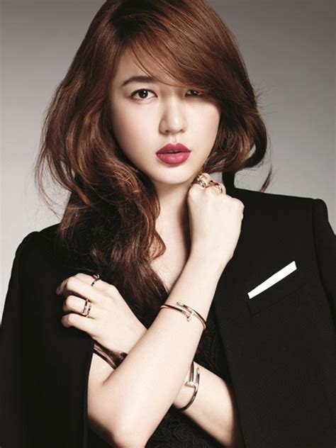 Yoon Eun Hye Model
