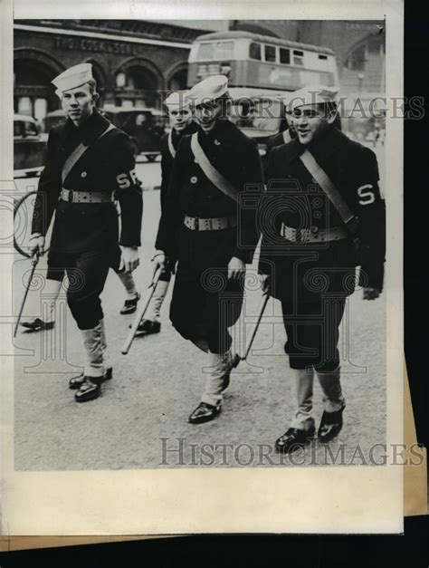 1942 Press Photo Us Navy Shore Patrolmen On Duty In London England