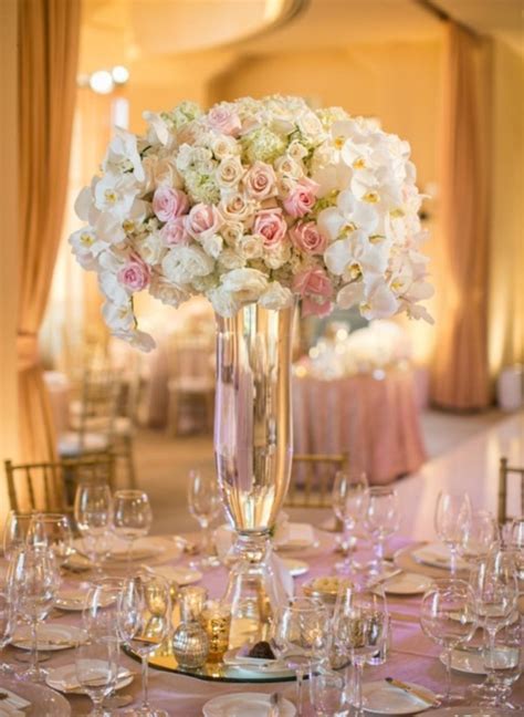 ۸ ایده تزیین میز مهمان عروسی ۱۴۰۲ به همراه عکس