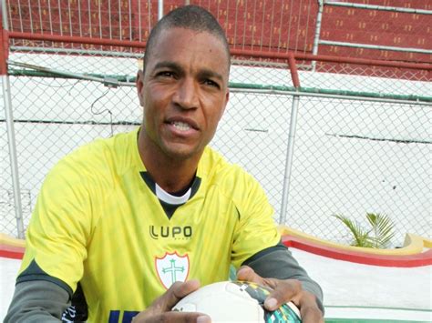 Fotos Goleiro Dida é Apresentado Na Portuguesa 25 05 2012 Uol Esporte