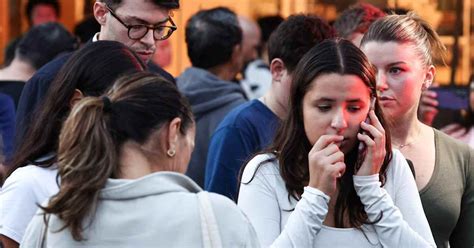 Sex Döda I Knivattack I Köpcentrum I Sydney En Bebis Bland De Skadade Utrikes Svenska Yle