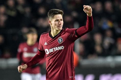 Ujfaluši Nastal čas Aby Vitík Udělal Změnu Serie A Mu Bude Sedět Tn Cz