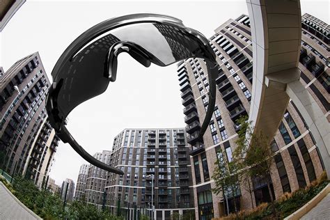 Oakleyの新作『encoder™ Extension』