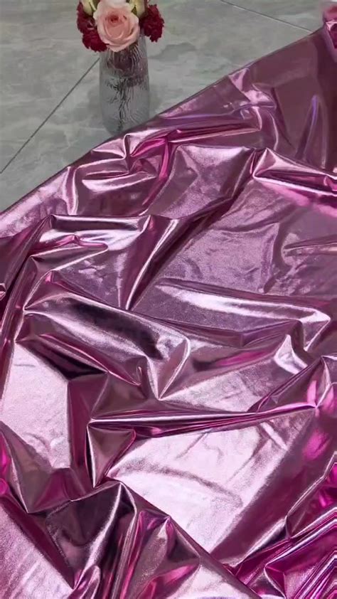 高弹力氨纶满版针织烫金面料舞台演出服装面料四面弹泳装皮裤布料 阿里巴巴 高弹力氨纶满版针织烫金面料舞台演出服装面料四面弹泳装皮裤布料 阿里巴巴