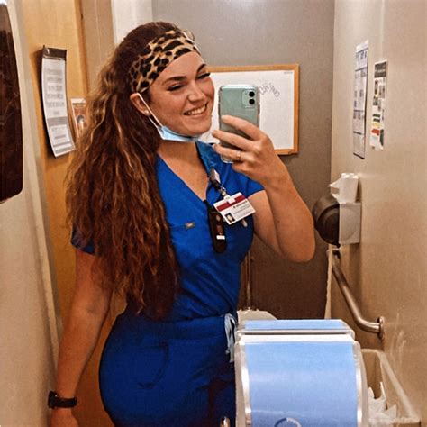 Danielle Breen Travel Registered Nurse Aya Healthcare Linkedin