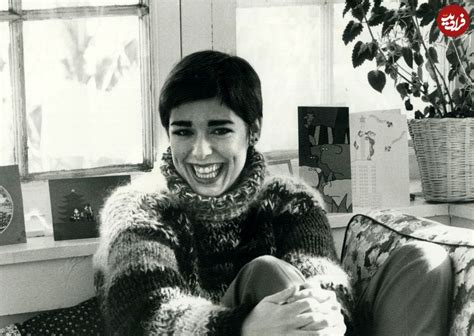 عکس؛ سفر در زمان؛ اُلیویا کینگ سریال قصه های جزیره در 33 سالگی؛ سال 1359