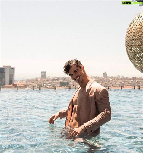 Berk Atan Wiki Biography Age Gallery Spouse And More