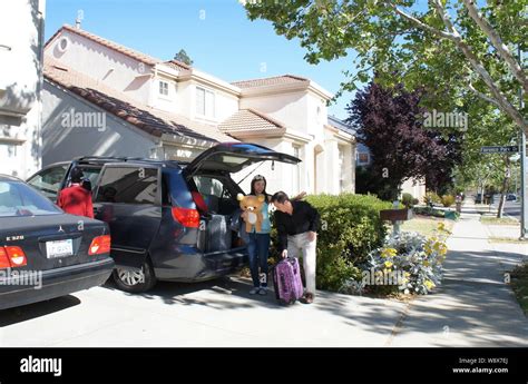 American Table Tennis Player Ariel Hsing Second Right Speaks To Her