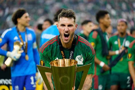 Calciomercato Gimenez Al Milan Le Parole Dellagente Stop And Goal