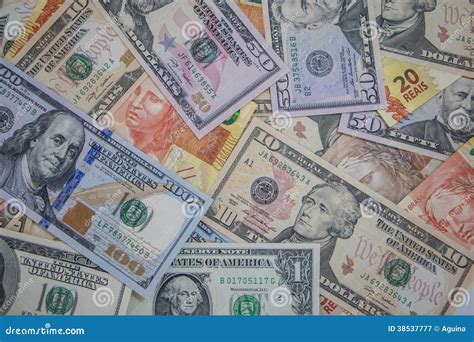 Dinheiro Dolar E Real Imagem De Stock Imagem De Brasil 38537777