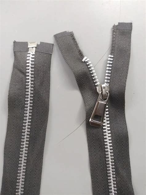 Silver Jacket Zipper At ₹ 15piece In Delhi Id 2854854610755