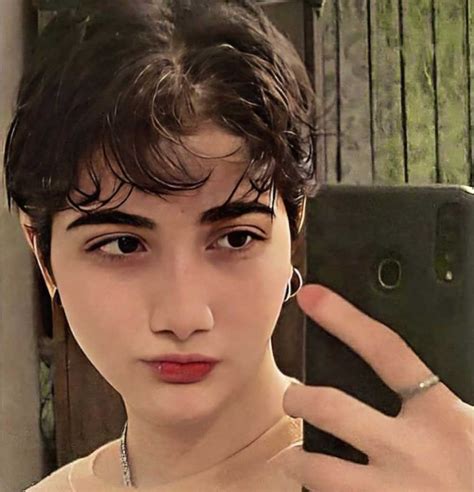 بالاترین دینی که با مردم صادق نیست و دروغ می گوید فیلم یکی از نزدیکان آرمیتا گراوند، تایید