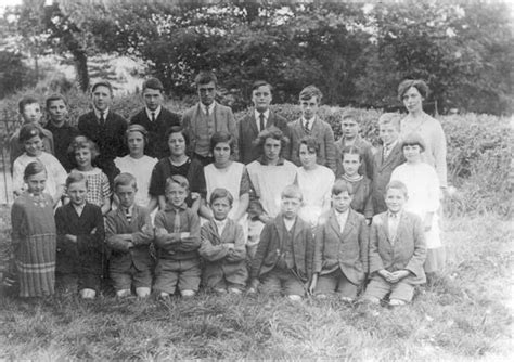 Bratton Fleming School C 1925 Seniors And Miss Noble 132 Ehive