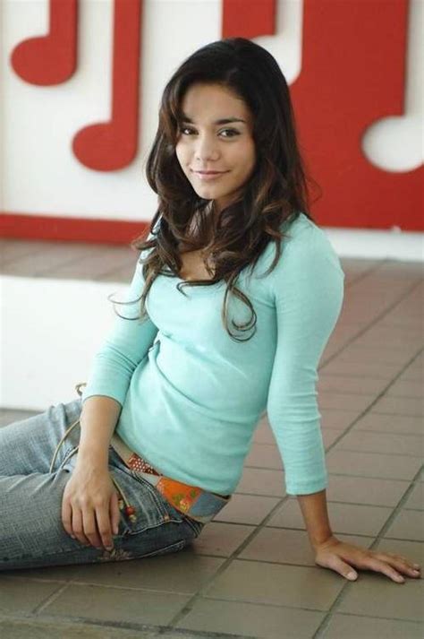 Download High School Musical Gabriella Teenage Girl Wallpaper