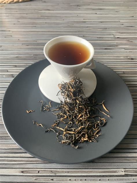 Schwarzer Tee China Special Golden Black Tea Teeversand