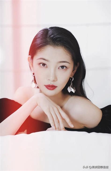 田依桐性感香肩写真照片集，她的男友一定很幸福 搜狐大视野 搜狐新闻