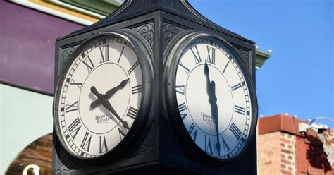Will The Main Street Clock Ever Work Grass Valley To Mull Fate Of