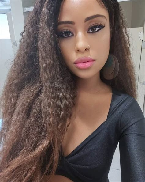 Priscilla W Live Talent