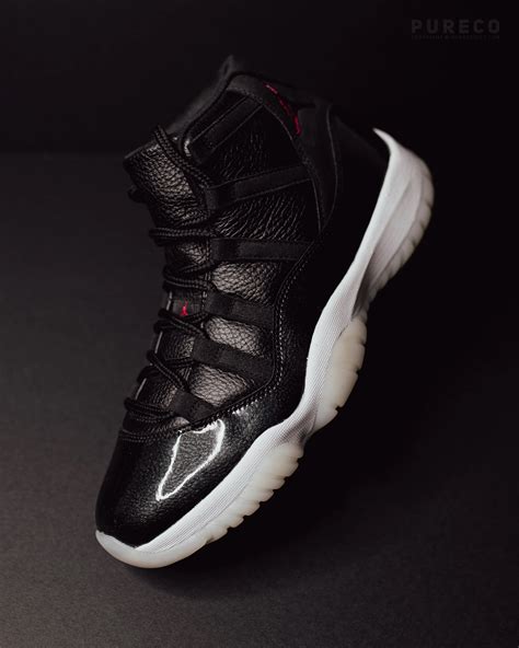Jordan 11 Black And White
