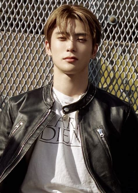 Pin Di J A E H Y U N Gambar Pacar Foto Kekasih Foto Teman