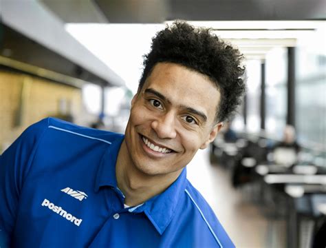 Shawn Huff Oli Pikkupoikana Koulunsa Ainoa Tummaihoinen Lapsi
