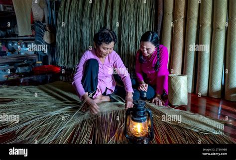 Moc Hoa District Long An Province Vietnam December 2 2023 Women