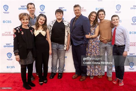 Annie Potts Matt Hobby Raegan Revord Wyatt Mcclure Lance Barber