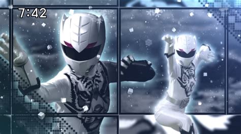 Red And White Sentai 2016 Sentai Zyuohger Episode One Review