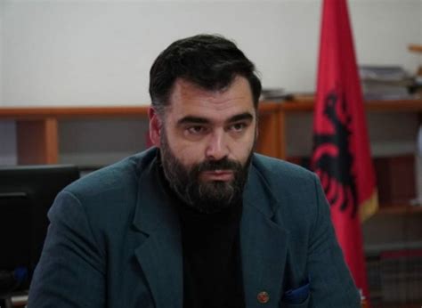 Mustafi Për Protestat Masive Në Serbi Duket Se Vuçiqi Nuk E Ka Nën Kontroll Situatën Lajmet E