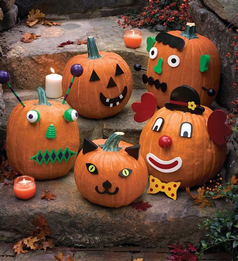 Create Unique Designs With A Pumpkin Decorating Kit