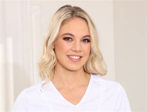 Kelsey Kane Biographywiki Age Height Career Photos And More
