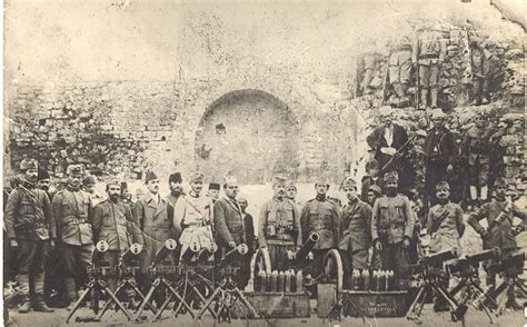 Heronjtë E Luftës Së Vlorës Të Lënë Në Harresë Gazeta Telegraf