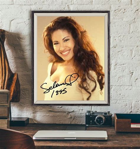Selena Quintanilla Signed Tejano Music Photo Autograph Pre Print P2