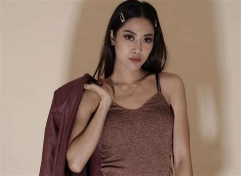 Widy Vierra Aksi Buka Baju Berbuntut Somasi