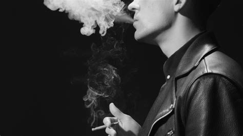 G Eazy Smoking Monochrome Wallpaperhd Music Wallpapers4k Wallpapers