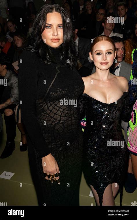 Paris Frankreich 02nd Mar 2022 Adriana Lima At Balmain Fallwinter