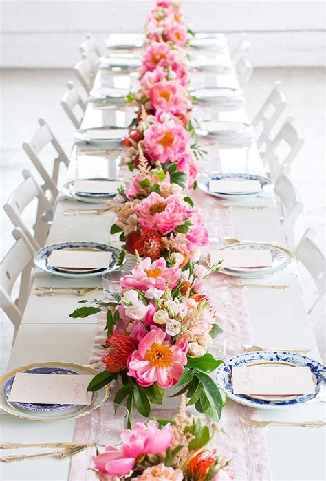 Arranjo De Flores Artificiais Para Mesa Do Bolo Compartilhar Bolo