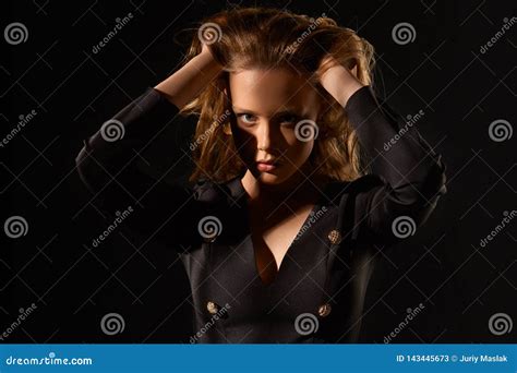 Dramatic Portrait Of A Girl In The Dark Stock Image Image Of Girl