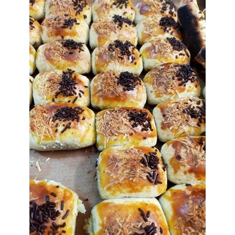 Jual Bolen Melted Lumer Pisang Raja Premium Choco Roll Choco Cheese Roll By Quenta Cookies
