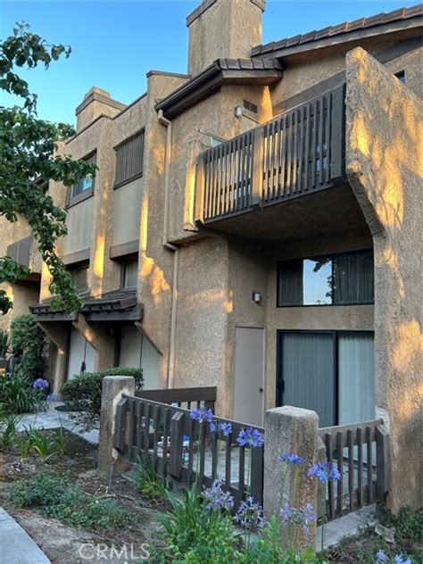 910 Michelle Ct Montebello Ca 90640 Townhome Rentals In Montebello