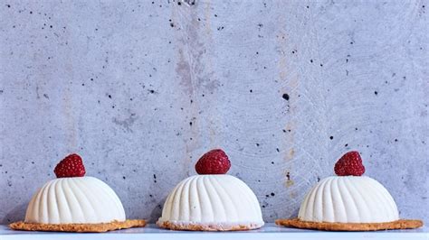 Premium Photo Mousse Dessert