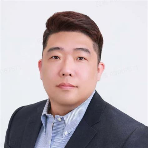 公司简介关于我们青岛鸿鹄航空科技有限公司