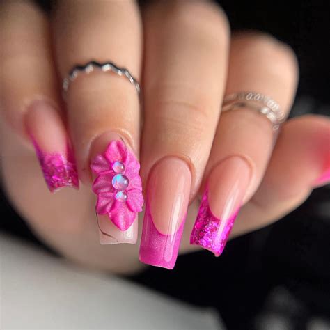 29 Magenta Nails That Will Add A Bold And Chic Touch To Your Style
