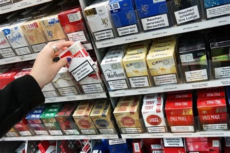 Smoking In Iran A Guide For Tourists Eavartravel