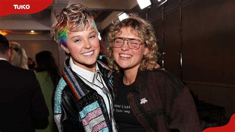 Is Jojo Siwa In A Relationship Her Current Partner And Dating History