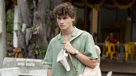 White Lotus Sam Nivola On Lochlans Motive Behind Sex Scene With Saxon Marie Claire Uk