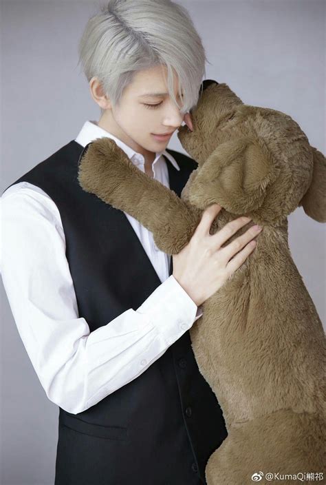 Cosplay Victor Anime Yuri On Ice Coser Kumaqi熊祁 Best Cosplay
