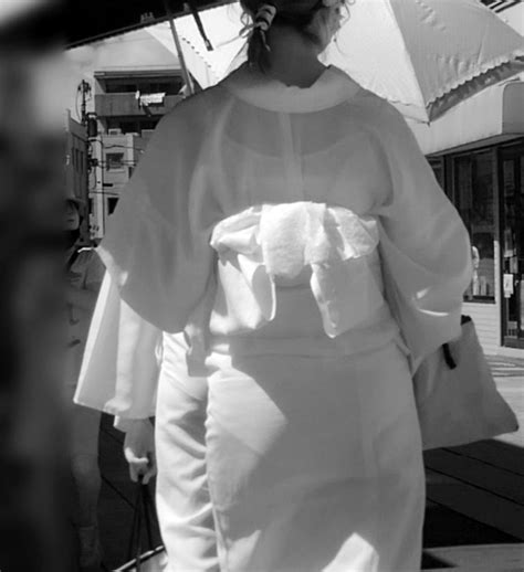 赤外線カメラで街中の女性を盗撮してパンティーライン丸見え画像 パンチラ