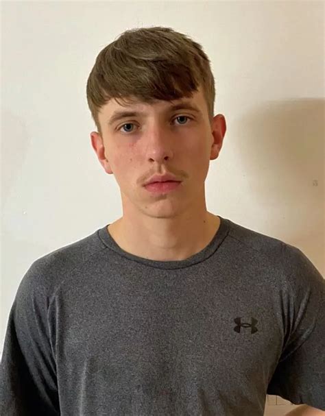 74 Arrested For Knife Crimes During Week Of Police Action Manchester Evening News