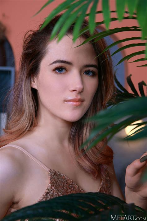 Sofi Roko Pictures In An Infinite Scroll 2 Pictures